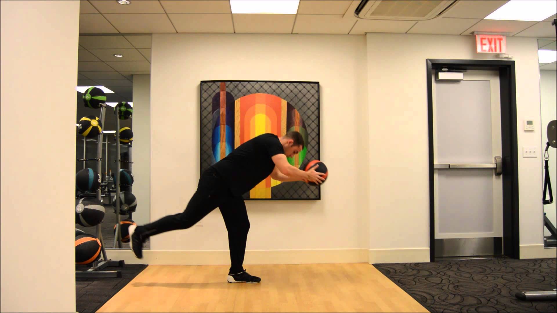 GOLF FITNESS: Improve balance with the one-legged ball toss