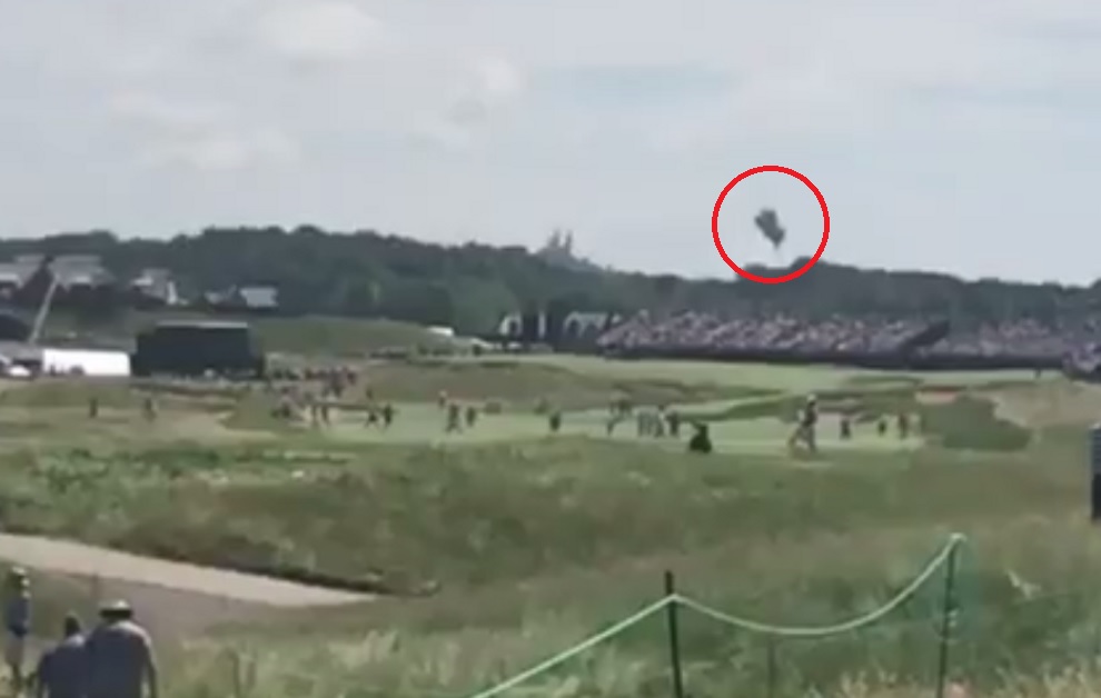 A blimp has crashed at Erin Hills and the 2017 U.S. Open